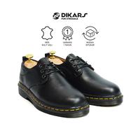 Sepatu Docmart Original, Model Lengkap, Harga Juni 2024