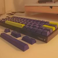 Jual Keyboard Gamen Titan V Terbaru - Harga Murah Januari 2025 & Cicil 0%