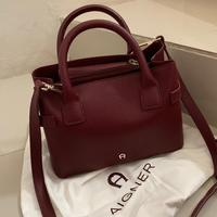 Jual Tas Aigner Model & Desain Terbaru - Harga Juni 2025