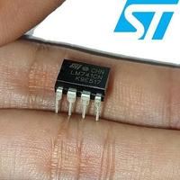 Jual IC UA741 UA741CN UA741CP LM741 741 Operational Single Op-Amp Amplifier DIP 8 Pin 8 Kaki ...