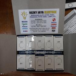 Jual STOP KONTAK DATA CAT6/OUTLET DATA CAT 6 WEJ24886 PANASONIC WIDE ...