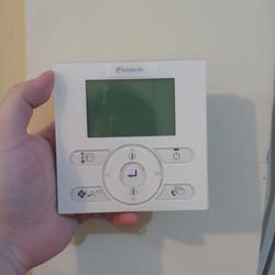 Jual WIRED REMOTE CONTROLLER AC DAIKIN BRC1E63 ORIGINAL - Jakarta Barat ...