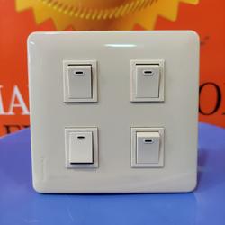 Jual Grid Switch atau Saklar 4 Gang Panasonic + Inbodus Plastik ...