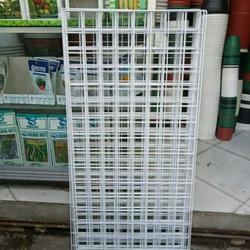 Jual Ram besi putih 120x60 cm rak gantungan dingding tanaman pot argo ...
