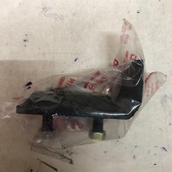 Jual 48435 - 36020 Karet Stopper Belakang Dutro Asli Hino - Jakarta ...