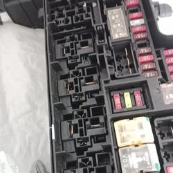 Jual BOX SEKRING SKERING SEKERING ATAU FUSE BOX ORIGINAL TOYOTA ...