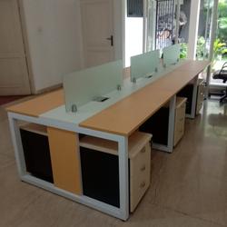 Jual Meja partisi kantor workstation staf 2 4 6 seater sekat kaca QBIC ...