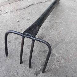 Jual GARU BESAR GARUKAN SAMPAH 7 GIGI BESI GARPU TANAH GAGANG METAL 100 ...