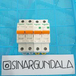 Jual MCB NEW DOMAE 6KA SCHNEIDER 1P 2A 4A 6A 10A 1 PHASE - 10A - Jakarta Barat ...