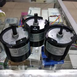 Jual Dinamo motor layar proyektor / screen projector - Jakarta Pusat ...