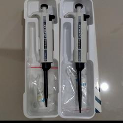 Jual Mikropipet 100-1000 ul/ Adjustable Micropipette PIPETTE ...