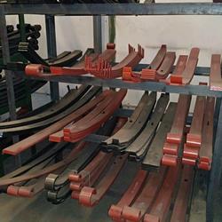 Jual Per daun belakang Toyota Hilux Single Cabin leaf spring - NO 4 ...