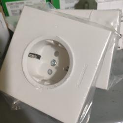 Jual Panasonic Stop Kontak Putih Style Series WESJP1121 - Jakarta ...