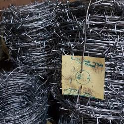 Jual Kawat Duri Pagar - besi tiang siku pagar kawat duri - Jakarta ...