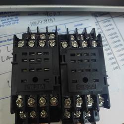 Jual SOCKET PYF-14-E / SOCKET MY4N / SOCKET RELAY MY4 14 PIN - Jakarta ...