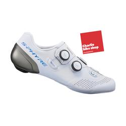 Jual SHIMANO RC9 SH-RC903 WHITE WIDE - Sepatu Cleat Road Bike - Kota ...