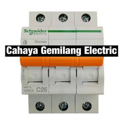 Jual ORIGINAL MCB 3P SCHNEIDER NEW DOMAE 10A 16A 20A 25A 32A 40A 50A 63A - 10A - Jakarta Pusat ...