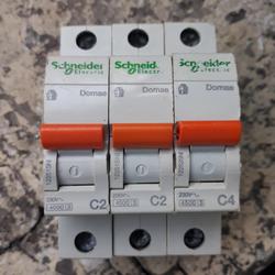 Jual Schneider MCB Domae 1P 2A dan 4A Miniature Circuit Breaker 6kA 1 ...