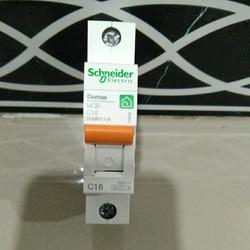 Promo (Isi 6pcs) Schneider Electric NEW DOMAE MCB 16A 1P - DOMF01116 Cicil 0% 3x - Jakarta Pusat ...