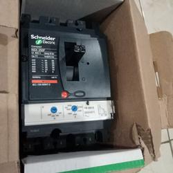 Jual MCCB NSX 250F 175/250A 3POLE TM 250 D 36ka SCHNEIDER - Jakarta Pusat - am jam ELECTRIK ...