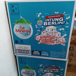 Jual Air Mineral Dalam Kemasan Yasmin Botol 330 ML 1 dus - isi 24 botol ...