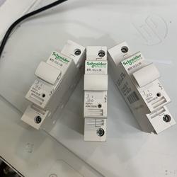 Jual SCHNEIDER STi FUSE CARRIER 10.3x38 A9N15658 - 3P + N - Kab. Tegal - Harapan Elektrik ...