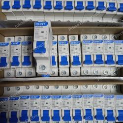 Jual MCB CHINT 32A/4P NXB-63 | MCB CHINT 32A 4 Pole | MCB CHINT 32A 4 ...