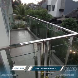 Jual Railing Tangga Balkon Pen Spider Besi Kaca Tempered 10 mm Mewah ...