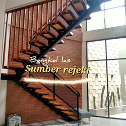 Jual tangga rebah besi Wf minimalis trap kayu harga tangga rebah ...
