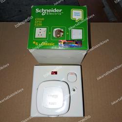 Jual Stop Kontak AC Schneider CLIPSAL 1 Set Komplit + Steker Outbow dus ...