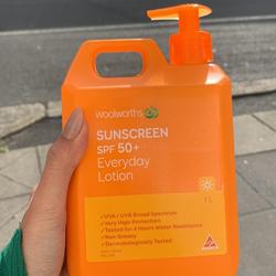 Jual Woolworths Sunscreen Spf 50+ 1 Litre, 1 Liter, 1000ml - Kota ...