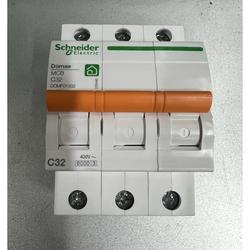 Jual MCB Schneider Domae 3 Phase 32 Ampere Original SNI, 3p 32a 3 pole - Jakarta Barat - CL Home ...
