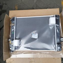 Jual RADIATOR ASSY FORKLIFT TOYOTA 8FD30 MATIC 16420-36610-71 - Jakarta ...