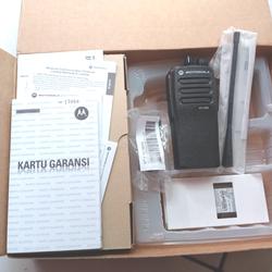 Jual HT Motorola Mototrbo R2 VHF UHF Handy Talkie XIR R2 136-174 403 ...
