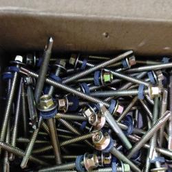 Jual Baut Roofing 5cm 1 Dus/ Baut Baja ringan/ Baut Spandek/ Sekrup ...