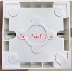 Jual BOSS Outbow B238 1 Gang Surface Plastic Box - Jakarta Selatan ...