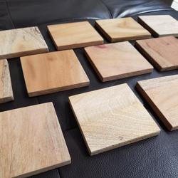 Jual potongan kayu persegi , bahan coaster 10cm x 10cm x 1cm - Kota ...