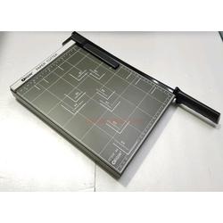 Jual Alat Pemotong Kertas / Alat Potong Kertas / Paper Cutter Origin ...