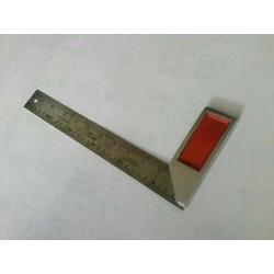 Jual Penggaris Segitiga Siku-Siku dan Penggaris Sama Sisi bahan kayu ...