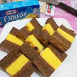 Jual Kue Spiku (Spikoe) Lapis "Livana" Oleh-oleh Khas Surabaya - Kenari ...