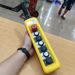 Jual Double Speed Hoist Push Button 6 Tombol with Emergency Stop XAC-A6913 - Jakarta Pusat ...