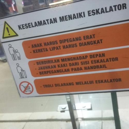 Jual stiker set tanda keselamatan lift eskalator aturan awas tempel ...