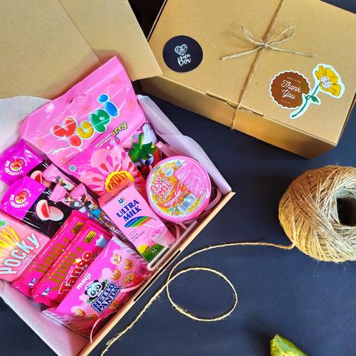 Jual Snack Box Pink Lova - Hammpers Lebaran/Kado Wisuda/Kado Ulang ...