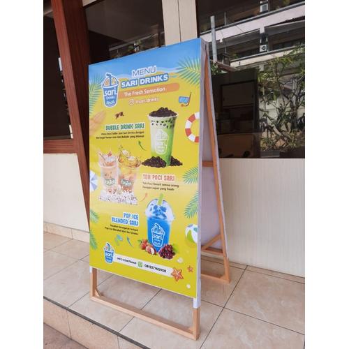 Jual Stand Banner Kayu Papan Iklan Lipat Papan Promosi - A banner Kecil ...