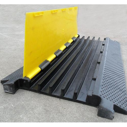 Jual Heavy duty 5 channel yellow and black cable protector/guard ramp ...