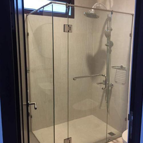 Jual Shower box kaca tempered 10mm - Kab. Tangerang - Victory_Glass ...