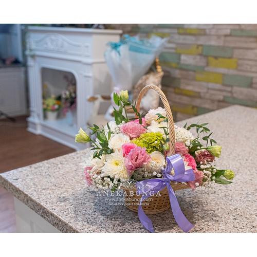 Jual Rangkaian Keranjang Bunga Asli Fresh Rattan Basket Flower Rotan ...
