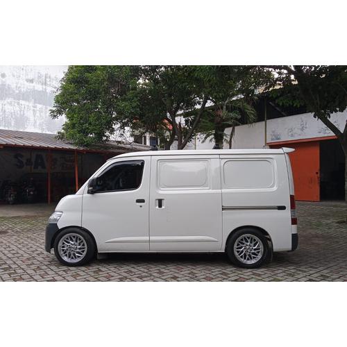 Jual paket velg dan ban mobil grand max ring 16 HSR SEPULU plush ban ...