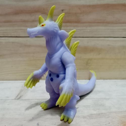 Jual figure ultra monster zoa muruchi seri ultraman mebius ace jack ...