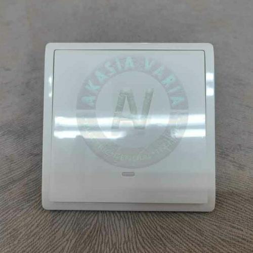 Jual Pieno Saklar E8231L2F_WE_G3 1 Gang 2 Arah Clipsal Schneider ...